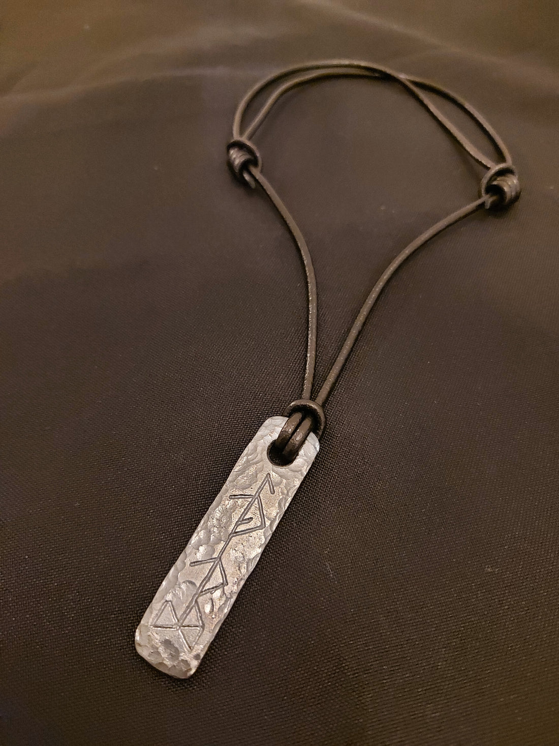Bind Rune Pendant – mandometalsmith